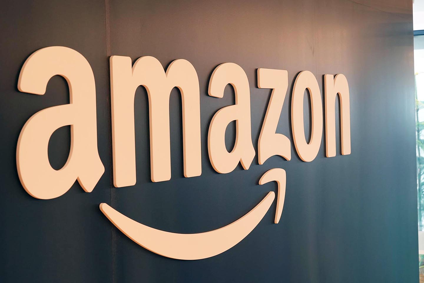 Amazon、プライム会費を値上げ 年5900円に - Impress Watch