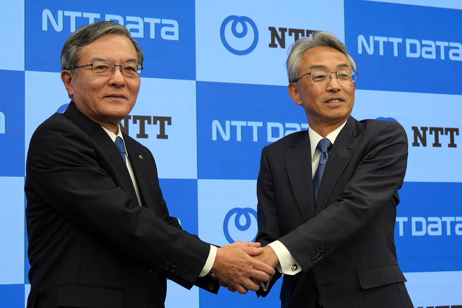 NTT、NTTデータグループを完全子会社化 2.3兆円規模 - Impress Watch
